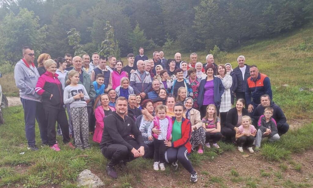 Tradicionalno okupljanje porodice Salčinović u Dusini