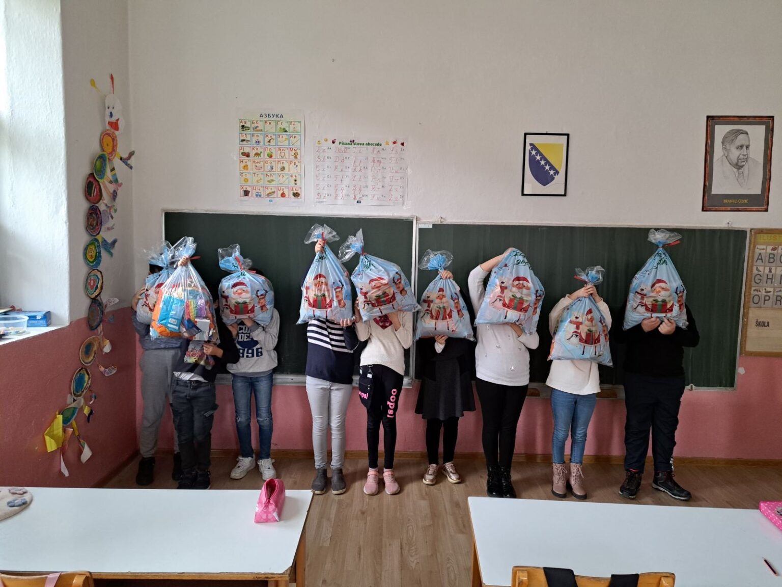 Fojnica: Svi učenici u OŠ “Muhsin Rizvić” dobili bogate paketiće